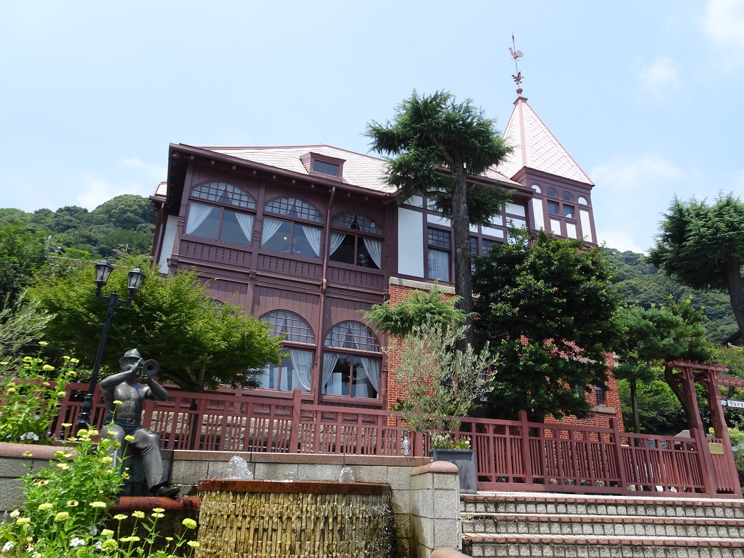 Exploring Fascinating Kitano-Cho, the Foreign Merchant Quarter of Kobe ...